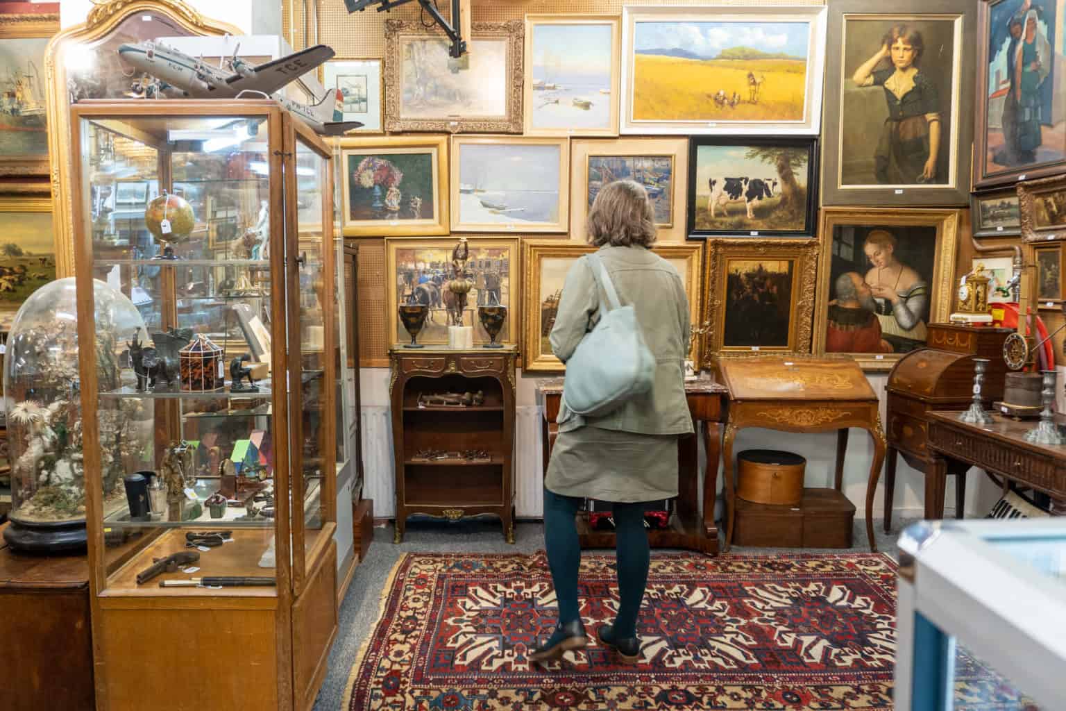 The Saleroom | Online auctions, Online Marketplaces in